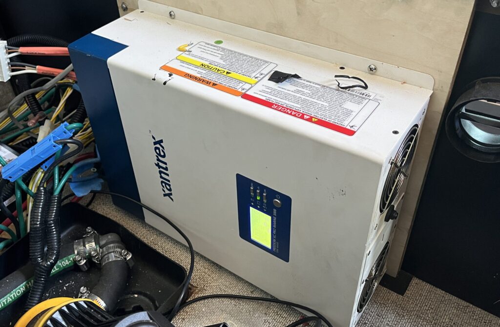 Winnebago Transit Ekko 22a Electrical - FreedomVanGo